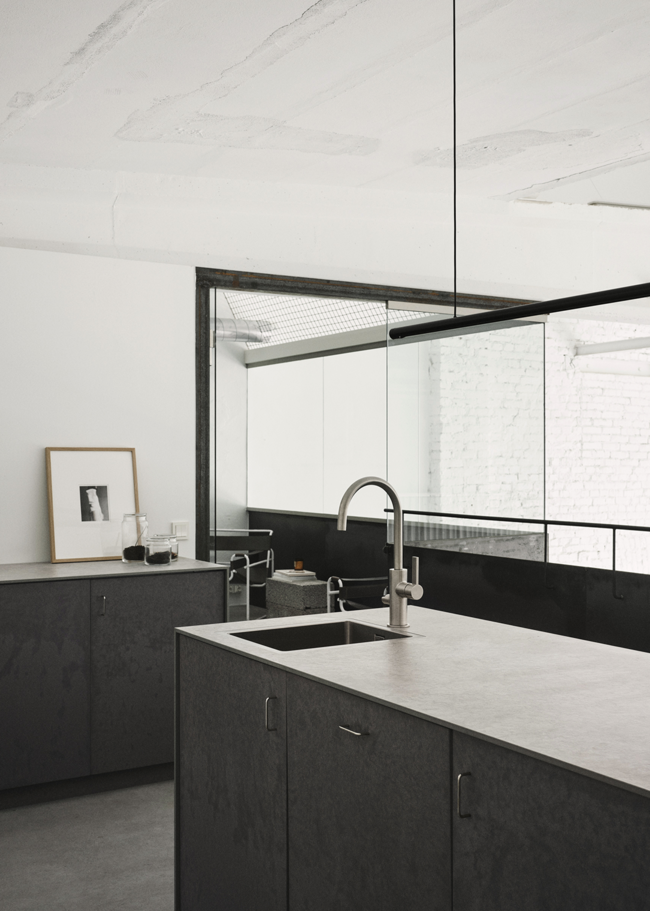 Stilren studio med varmgrå toner - Inspiration - Bricmate